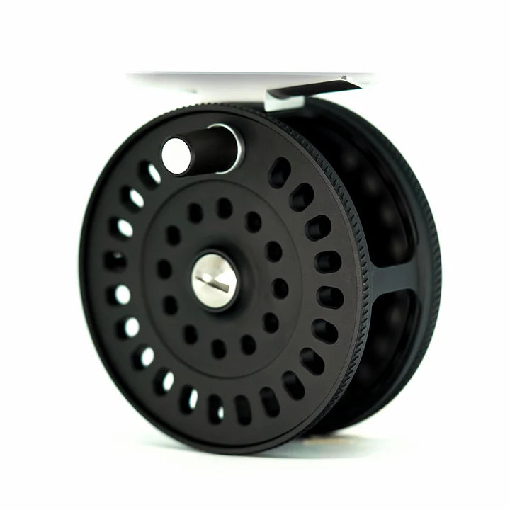 IWANA MINAMI 3" Fly Reel in black – Yellowstone Angler